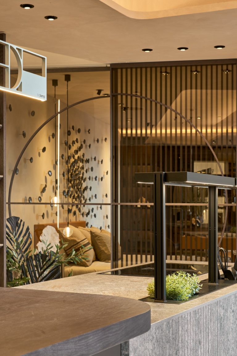 SUPERNOVA, el espacio de Rekker y Besform diseñado por CírculoCuadrado ...